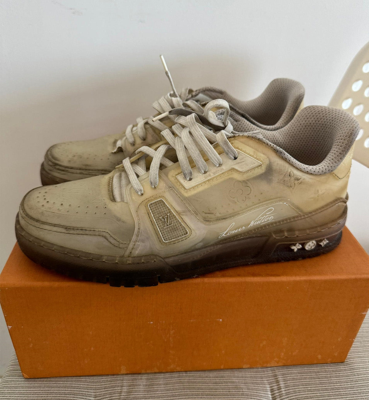 [Pre-Used] LV Trainer Transparent – The Factory KL